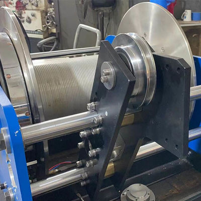 El vehículo geofísico electrónico del torno del perfil del sondeo montó