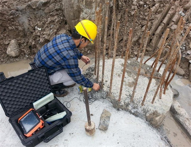 12.6V / 3A Pile Dynamic Analyzer Test Wave Equation Analysis For Pile ...